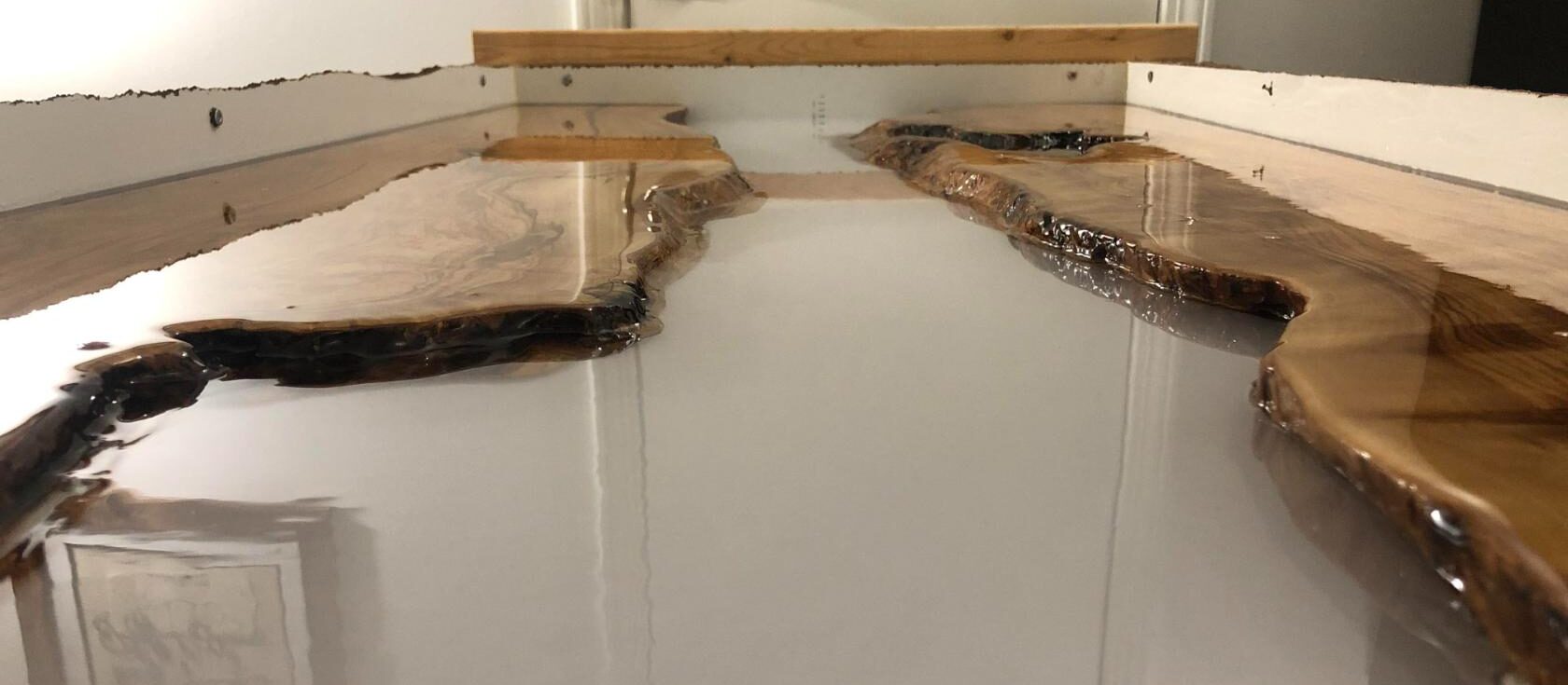 The many uses and benefits of resin tables [part 2] - LTJarbor